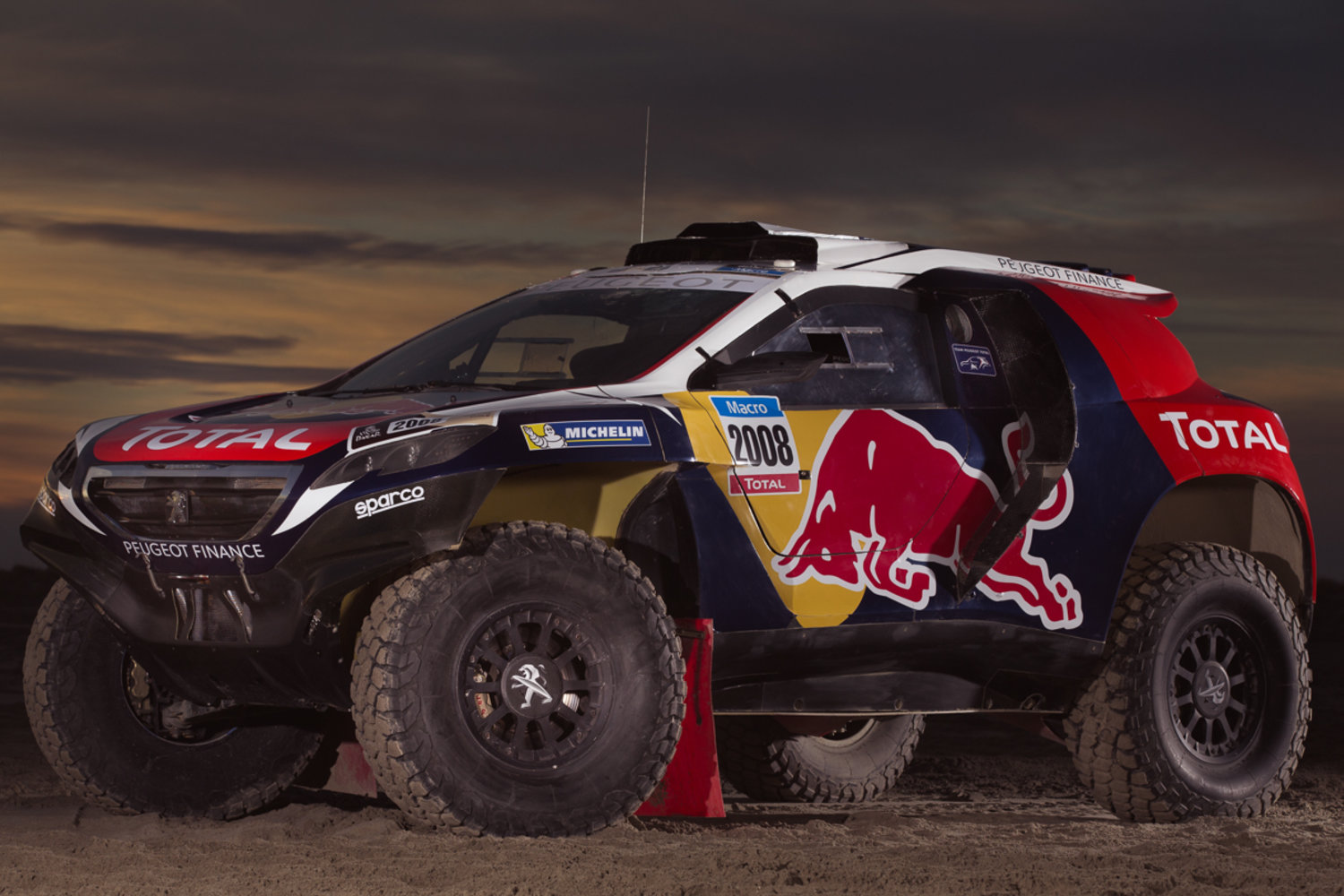 Peugeot 2008 DKR znów w akcji | autoEXPERT