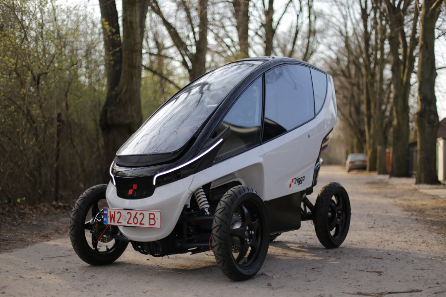 Nowatorski pojazd Triggo wyjechał na ulice Warszawy | autoEXPERT