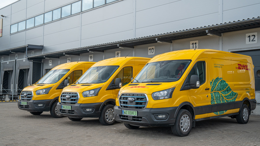 100 elektrycznych E-Transitów dołącza do floty DHL Parcel | autoEXPERT
