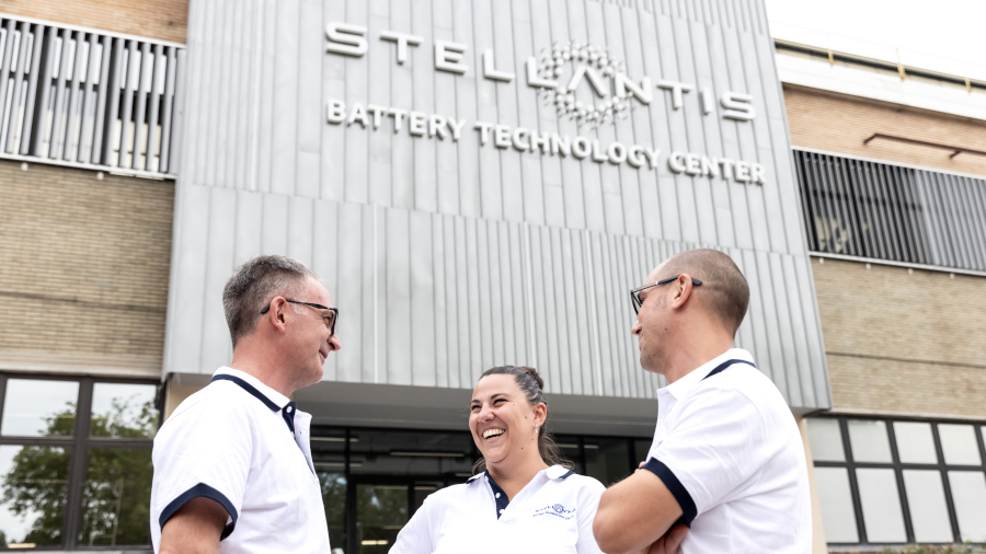 Stellantis otworzył Battery Technology Center we Włoszech | autoEXPERT