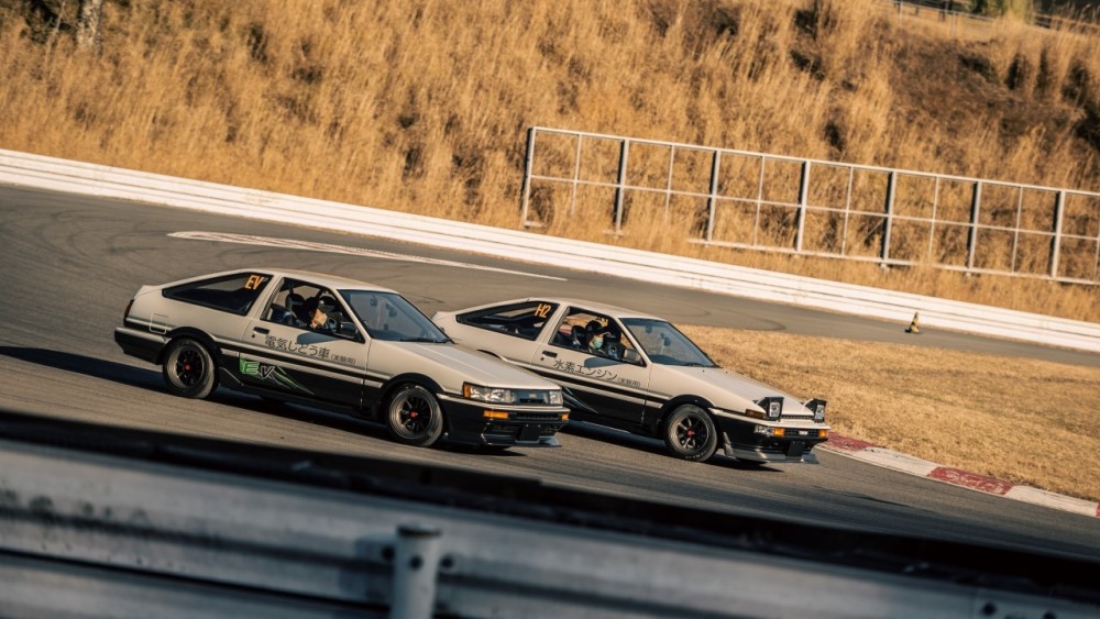 Corolle AE86 z bezemisyjnymi napędami. Projekt GAZOO RACING | autoEXPERT