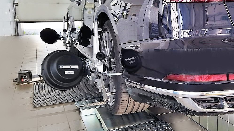 Nowoczesne przyrządy do kontroli i ustawiania geometrii | autoEXPERT